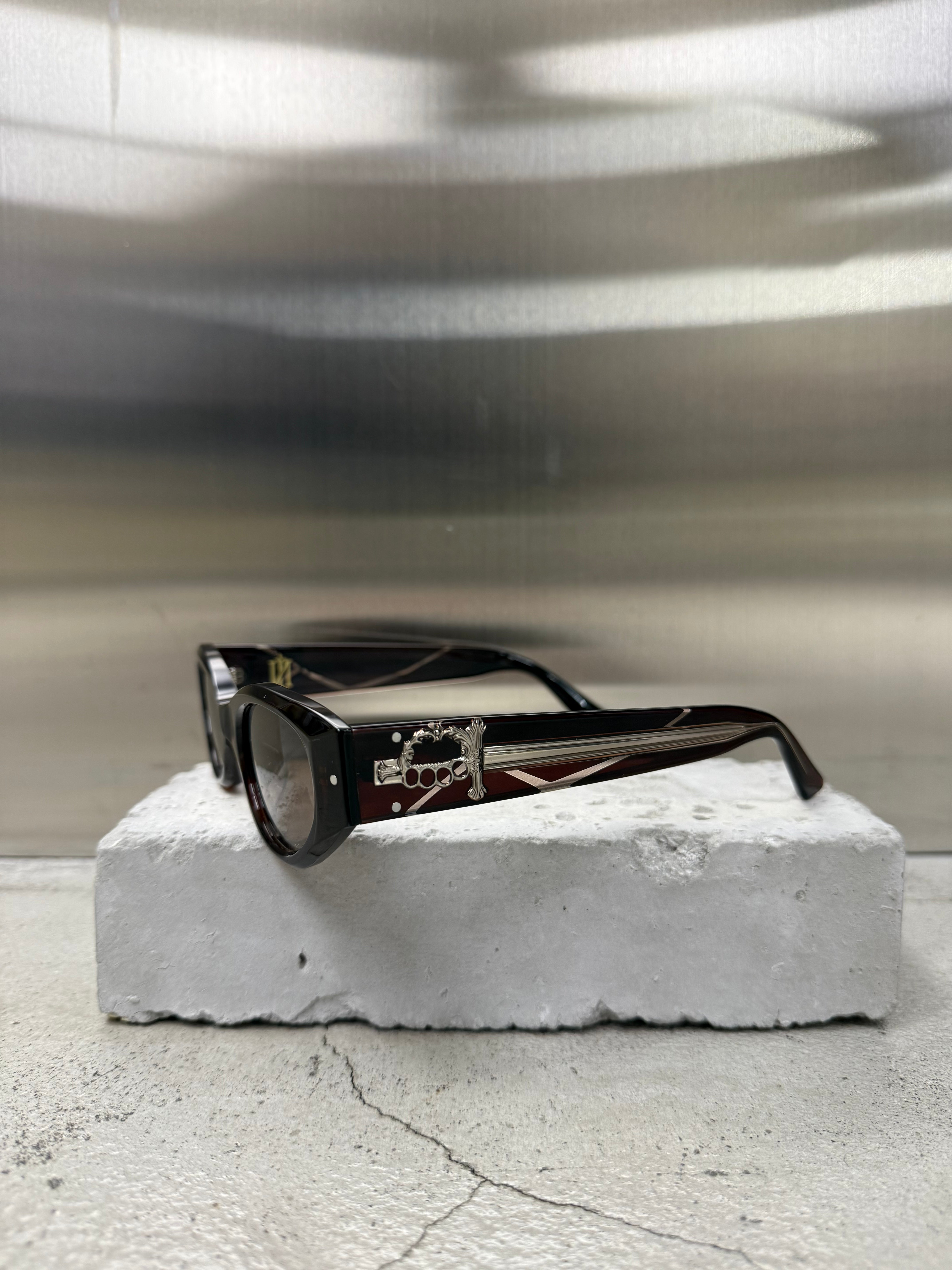 NULLUS / Knuckles & Sword Sunglasses Brown - Road Sign