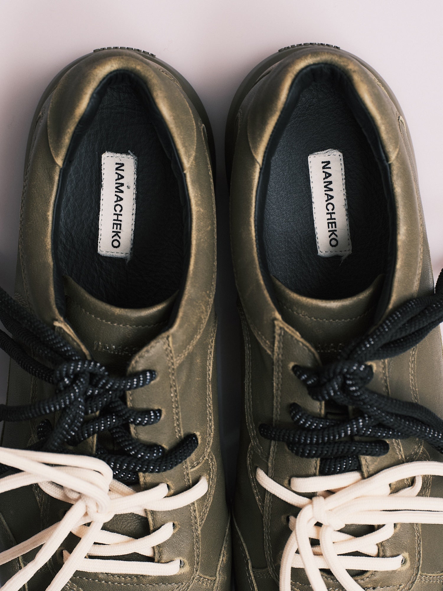 NAMACHEKO / OSTERLY SNEAKER MILITARY GREEN - Road Sign