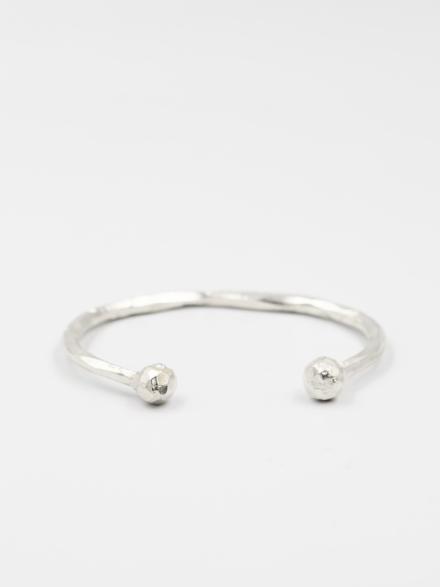 The Ouze / Torque Bangle SILVER - Road Sign